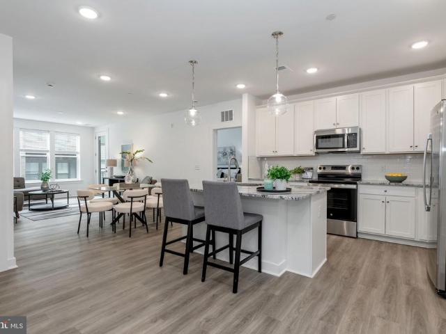 21950 Garganey Terrace # 407
