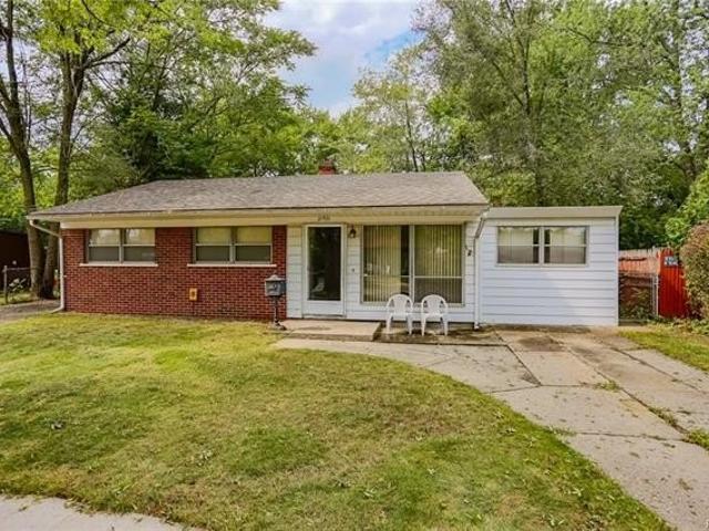 21951 Morton St, Oak Park, MI 48237