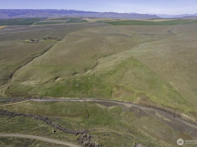 21954 Baird Springs Rd NW, Quincy, WA 98848
