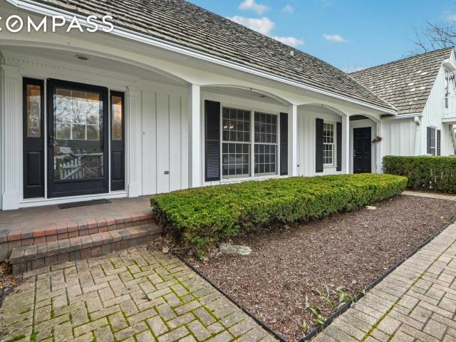 21956 N Hickory Hill Rd, Kildeer, IL