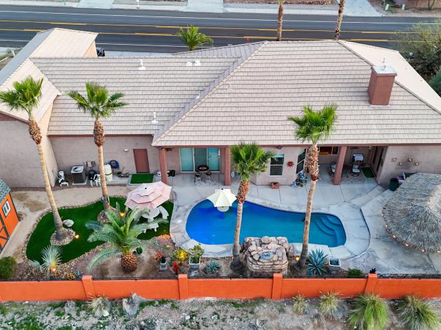 2195 JAMAICA Boulevard S