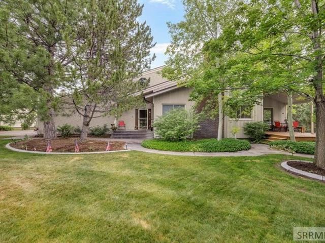 2195 S Midway Ave, Ammon, ID 83406