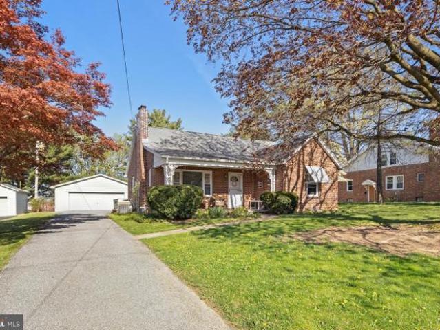 2195 S Queen St, York, PA 17402