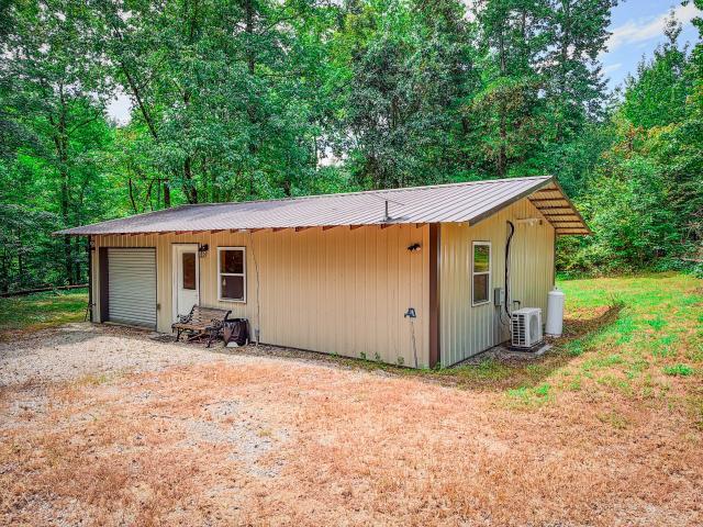 2195 Whiteoak Rd E