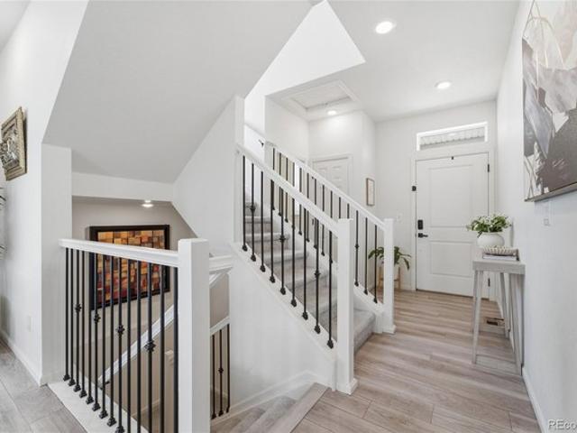 21962 E 44th Dr, Aurora, CO 80019