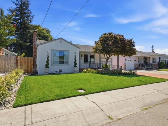 21968 Orange Ave, Castro Valley, CA 94546
