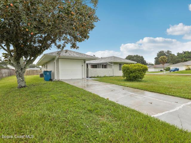 2197 Paoli Dr NE, Palm Bay, FL 32907 | MLS #1055