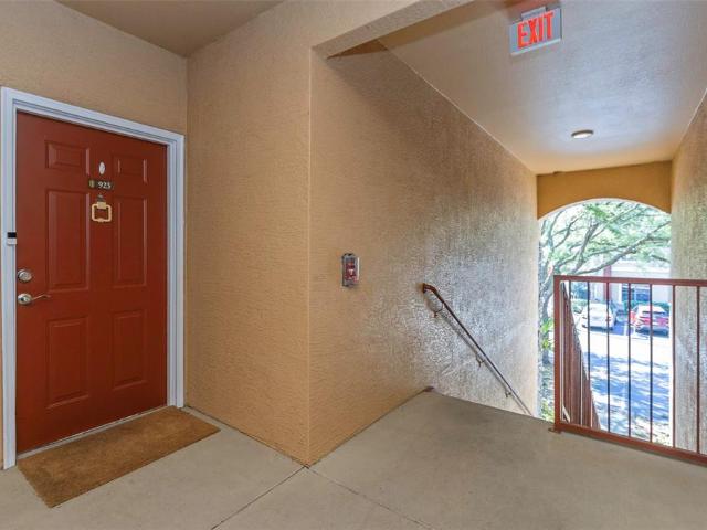 2199 Chianti Pl, Unit 90923, Palm Harbor, FL 34683 | MLS #TB8491 | Compass