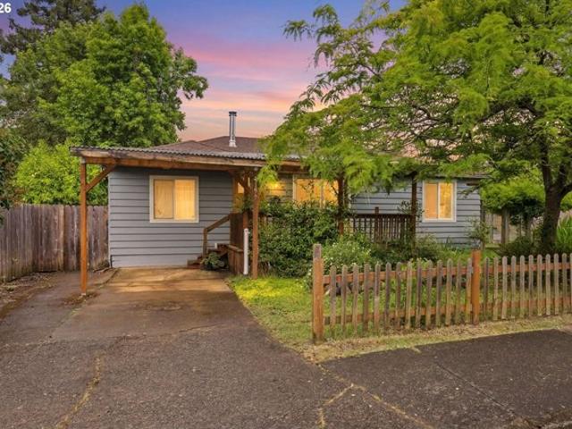 2199 Cleveland St, Eugene, OR 97405