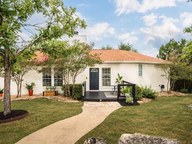21900 Moulin Dr, Spicewood, TX 78669