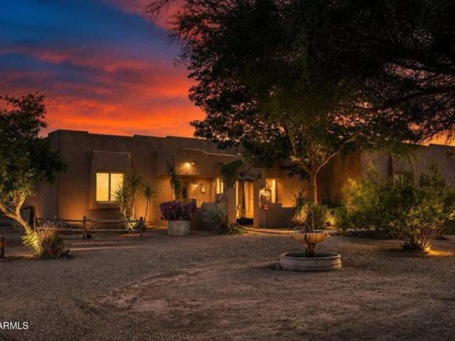 21909 W Beacon Ln, Wittmann, AZ 85361