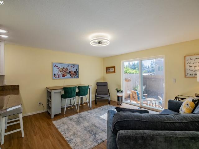2190 maplewood dr