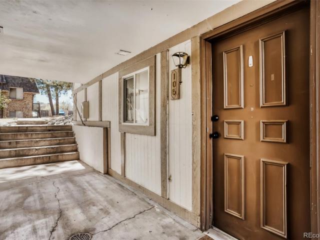 2190 S Holly Street # 105