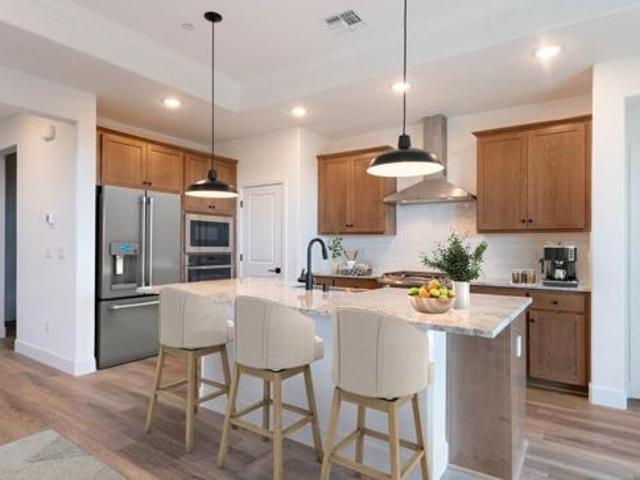 2190 S Lark Way, Dixon, CA 95620