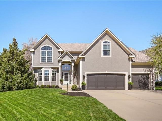 21910 W 57th Ter, Shawnee, KS 66226
