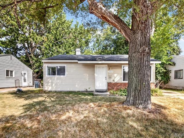 21910 Coolidge Hwy