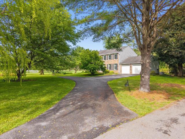 21917 Foxlair Road