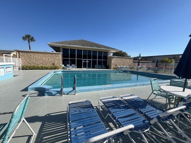 2191 NE 1st Ct Apt 203, Boynton Beach, FL 33435