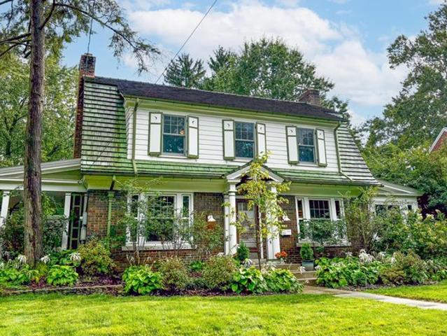 2191 Bryden Rd, Bexley, OH 43209