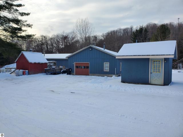 2191 Valley Road