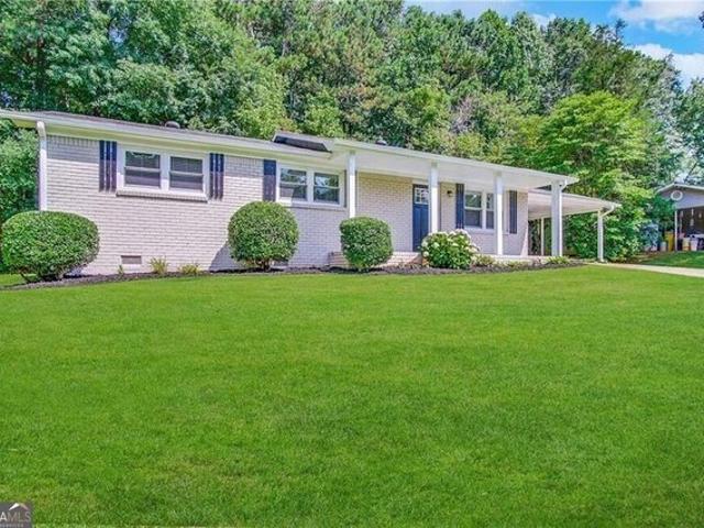 2192 Chestnut Log Loop, Lithia Springs, GA 30122