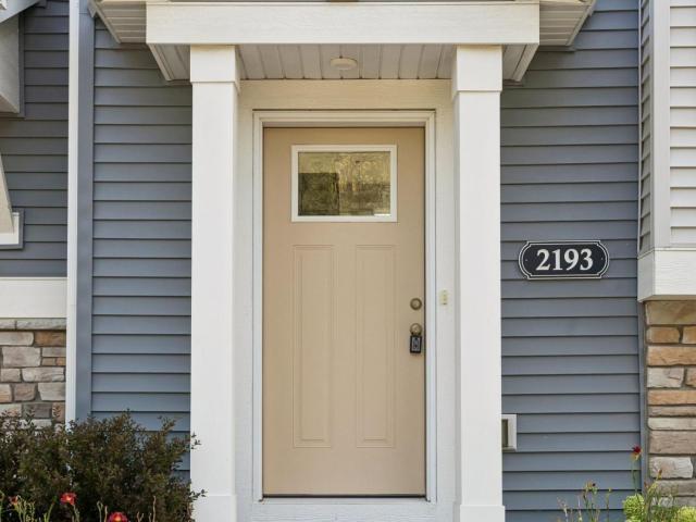 2193 Gateway Curve