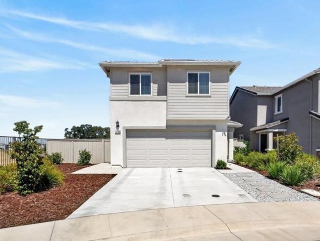 2193 Shady Tree Cir, Roseville, CA 95747