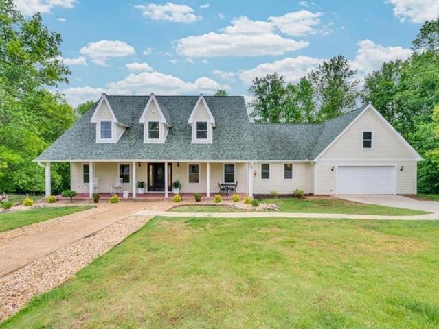 2193 Tollisontown Rd, Sparta, TN 38583
