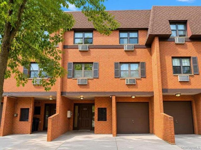 219 3 th Ave Unit 36A, Bayside, NY 11364