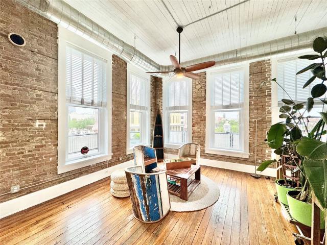 219 22nd Street #1, Galveston, US, TX