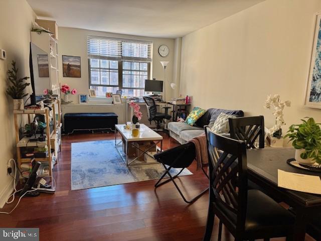 219 29 S 18th St, Unit 1520, Philadelphia, PA 19103 | MLS #PAPH2598 | Compass