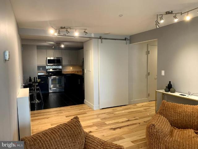 219 29 S 18Th Street # 412
