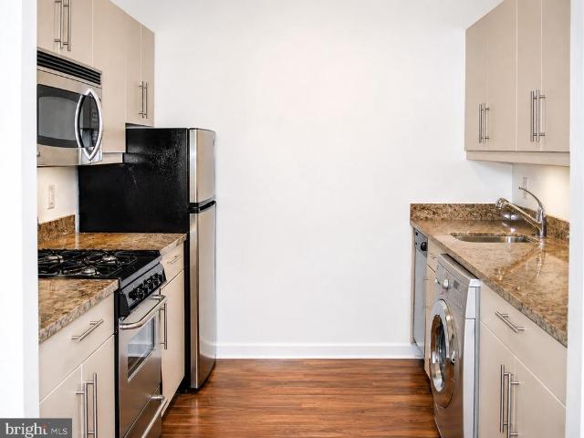 219 29 S 18Th Street # 711