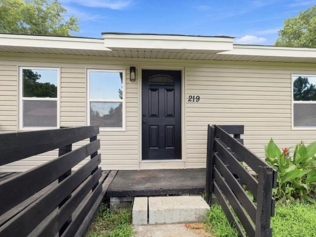219 2nd Street