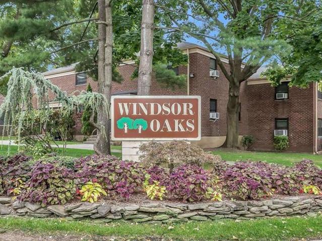 219 30 74Th Ave, Oakland Gardens, NY