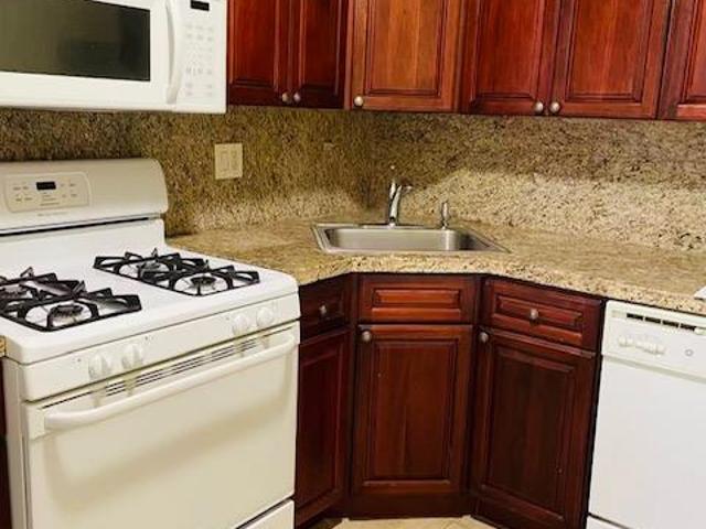 219 7 th Avenue, Unit 245