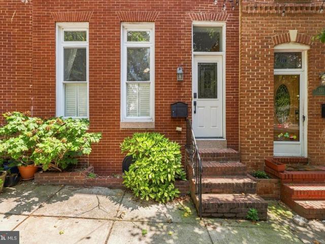 219 Collington Avenue S