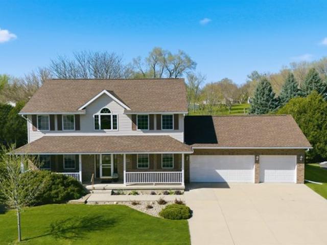 219 Cordoba Ave, Cedar Falls, IA 50613