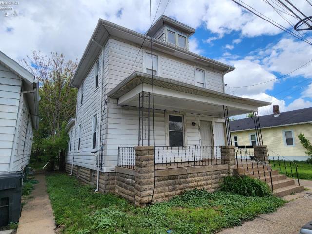 219 Center Street