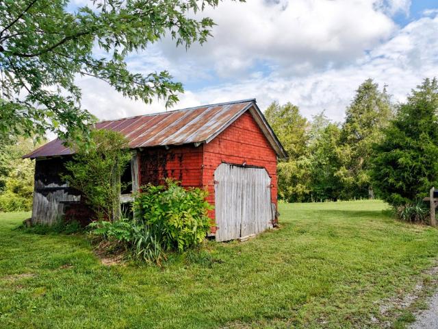 219 Claude Smith Ln