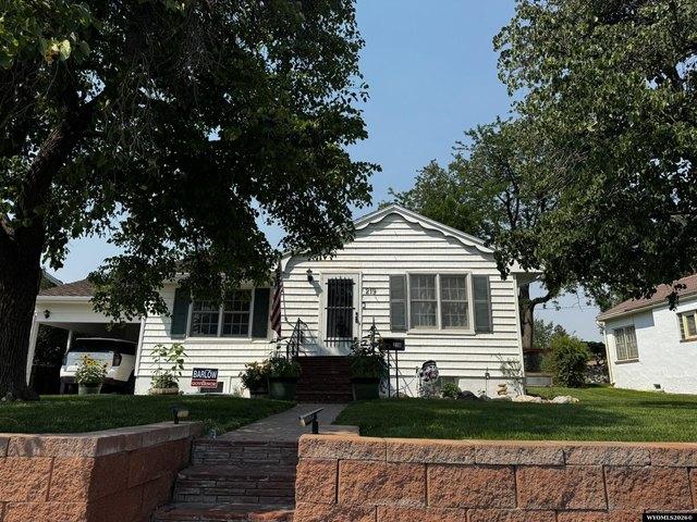 219 Ancha Vista Rd, Torrington, WY 82240
