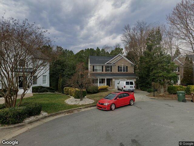 219 Arbordale Ct, Cary, NC 27518