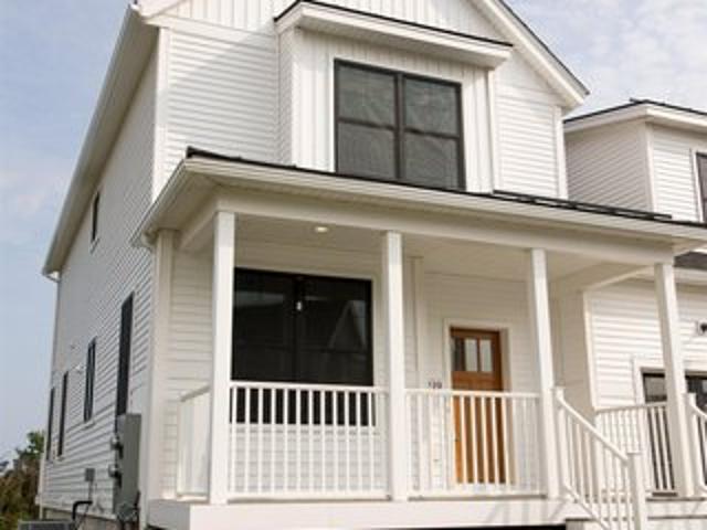 219 Aurora Rd, South Burlington, VT 05403