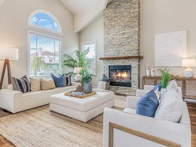 219 Avenue H, Redondo Beach, CA 90277