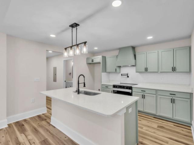 219 Beatrice St, Greenville, SC 29611 | MLS #1589