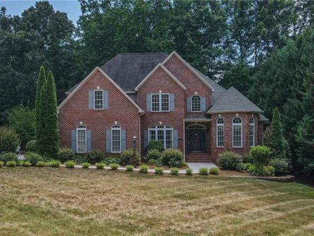 219 Birchwood Ln, Mocksville, NC 27028