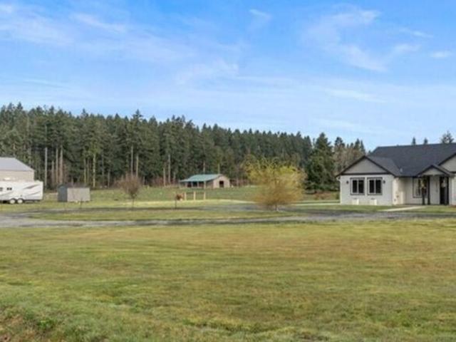 219 Bremgartner Rd, Winlock, WA 98596