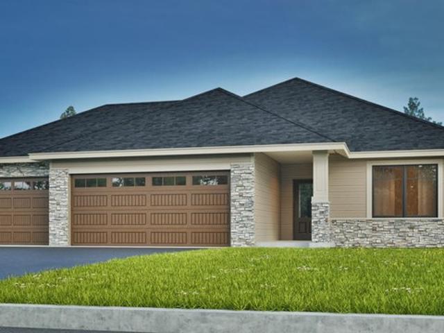 219 Double Eagle Dr, Mankato, MN 56001