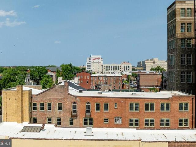 219 E Hanover # 202