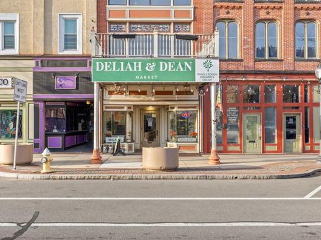 219 E High Street